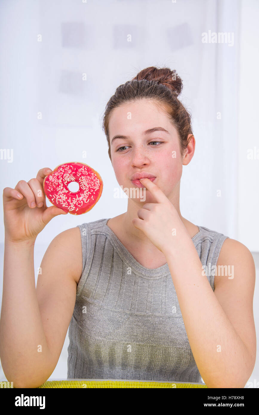 Adolescent snacking hi-res stock photography and images - Alamy