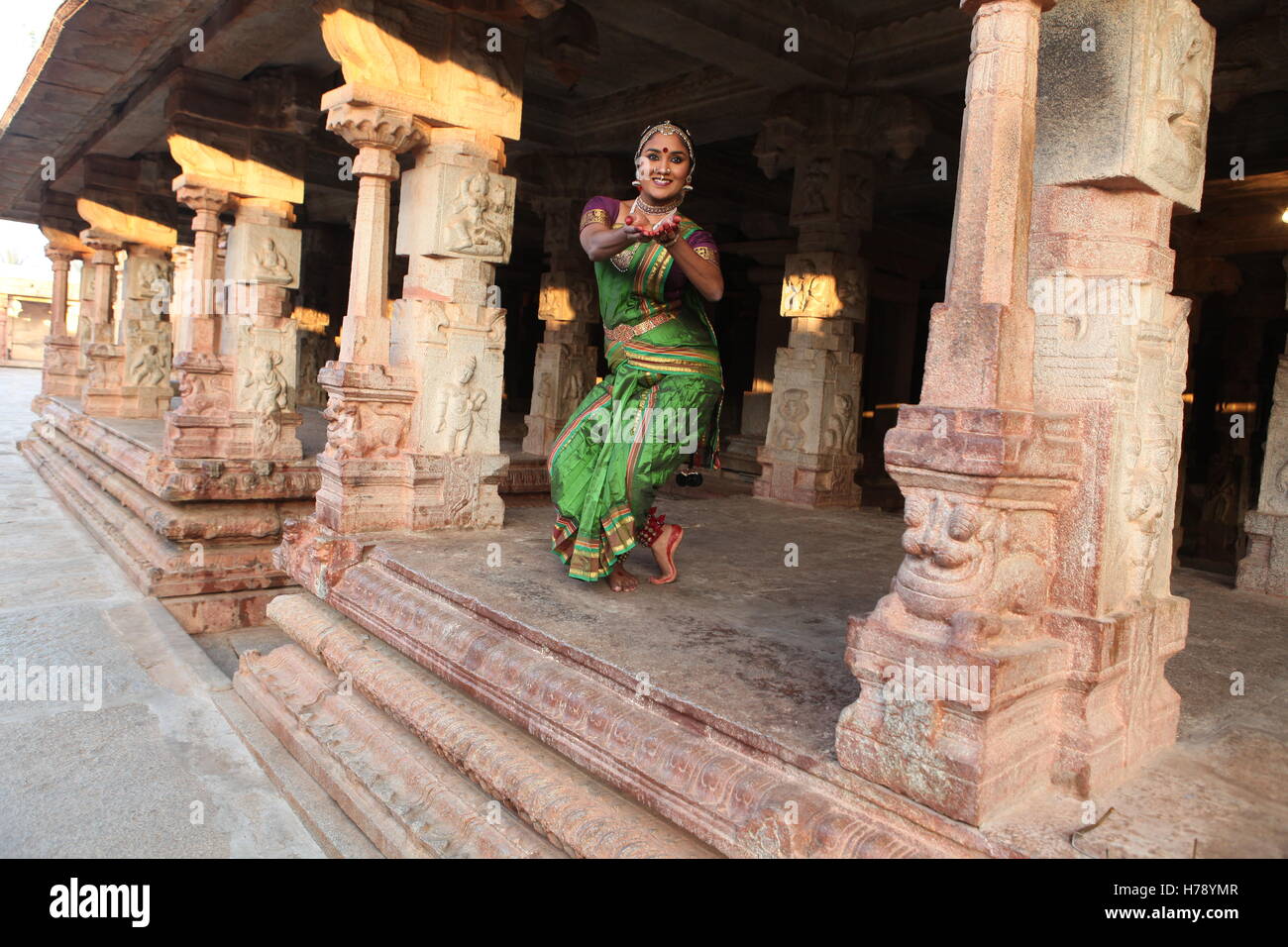 Dance Forms Of Andhra Pradesh High Resolution Stock Photography and ...