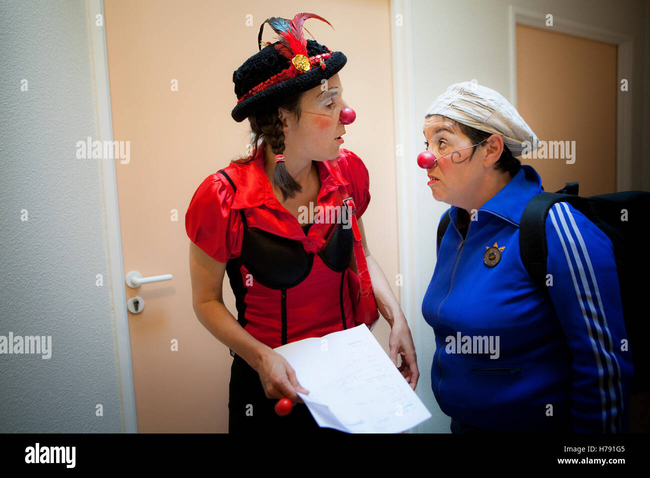 Clowns hi-res stock photography and images - Alamy