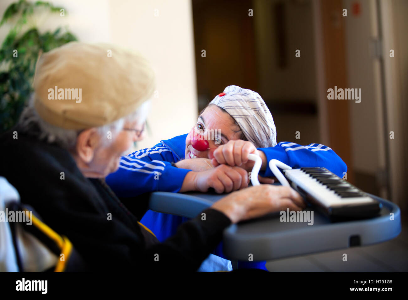 Grotesque clowns hi-res stock photography and images - Alamy