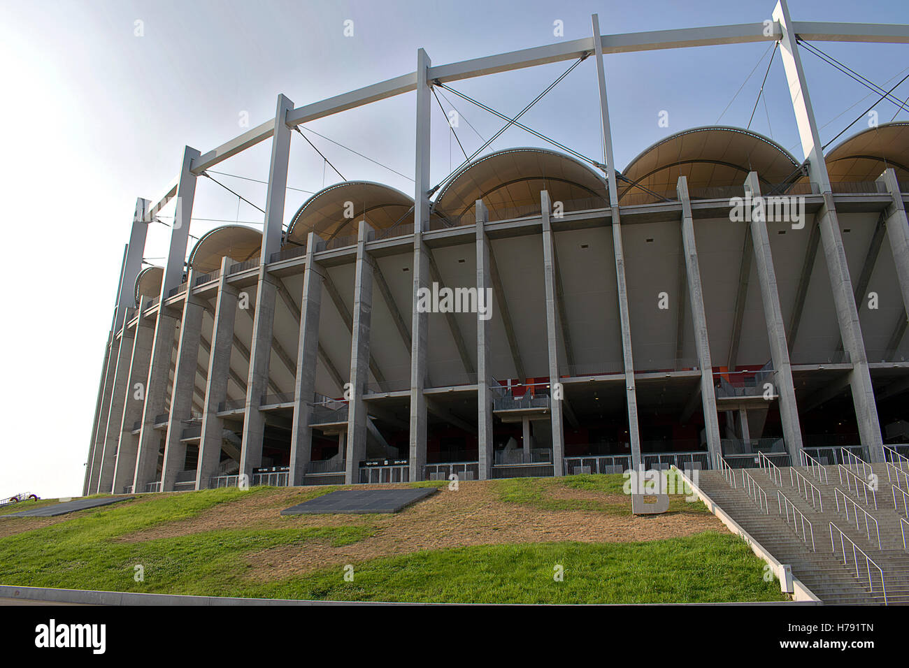 Soccer stadium building hi-res stock photography and images - Alamy