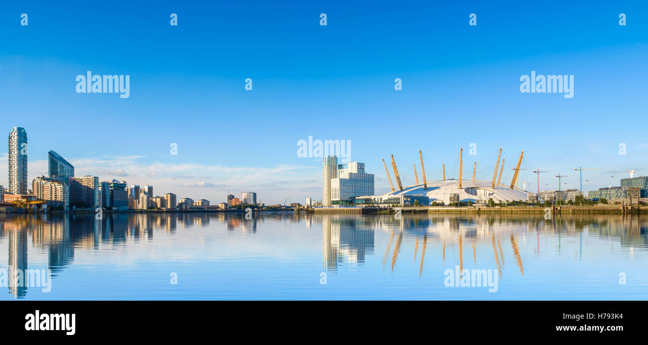 Panoramic view of river Thames, north Greenwich and O2 arena Stock ...