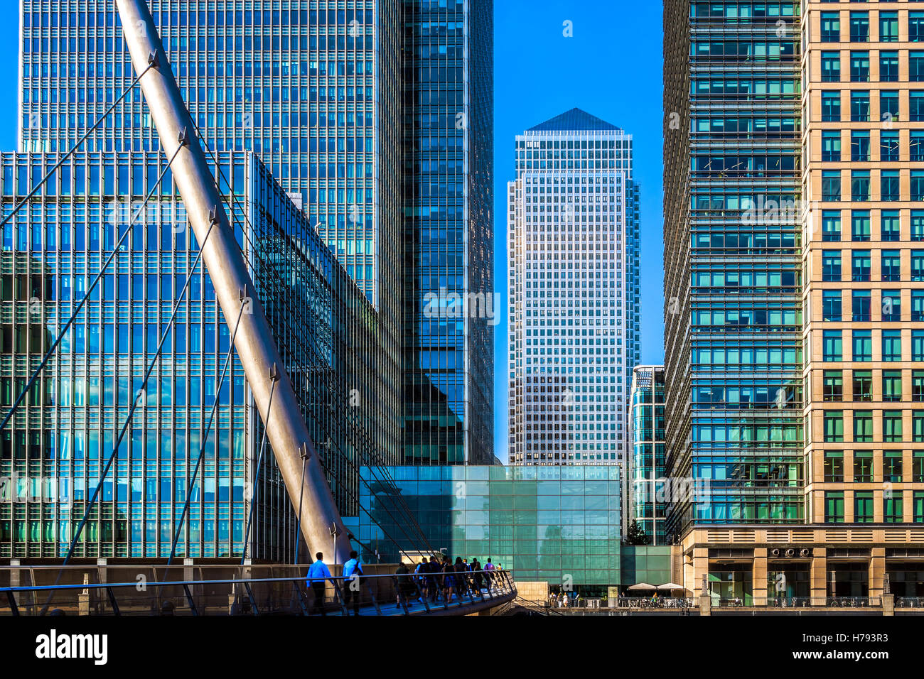 South Quay footbridge in Canary Wharf, financial district of London ...