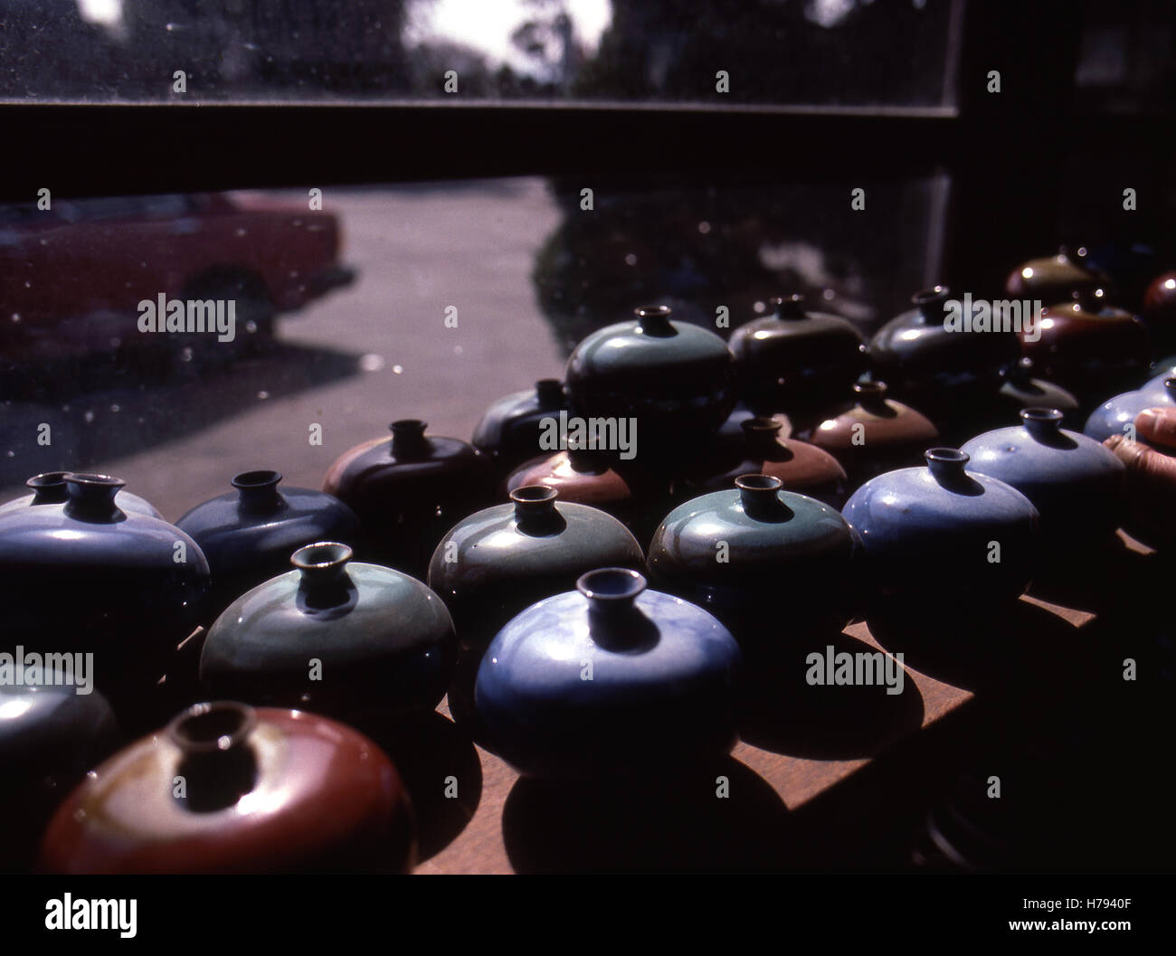 Pottery in shop window in Japan, outside of Tokyo Stock Photo - Alamy