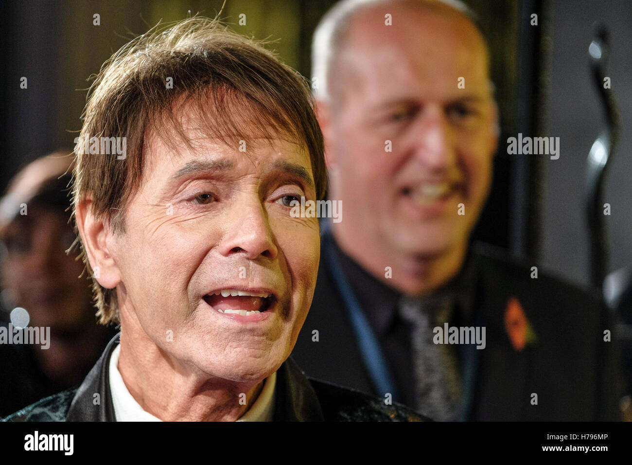 Sir cliff richard hi-res stock photography and images - Alamy
