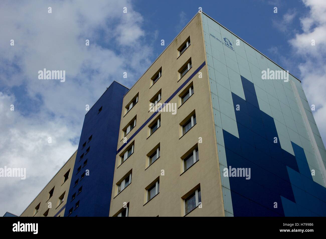Living block in Magdeburg Stock Photo - Alamy