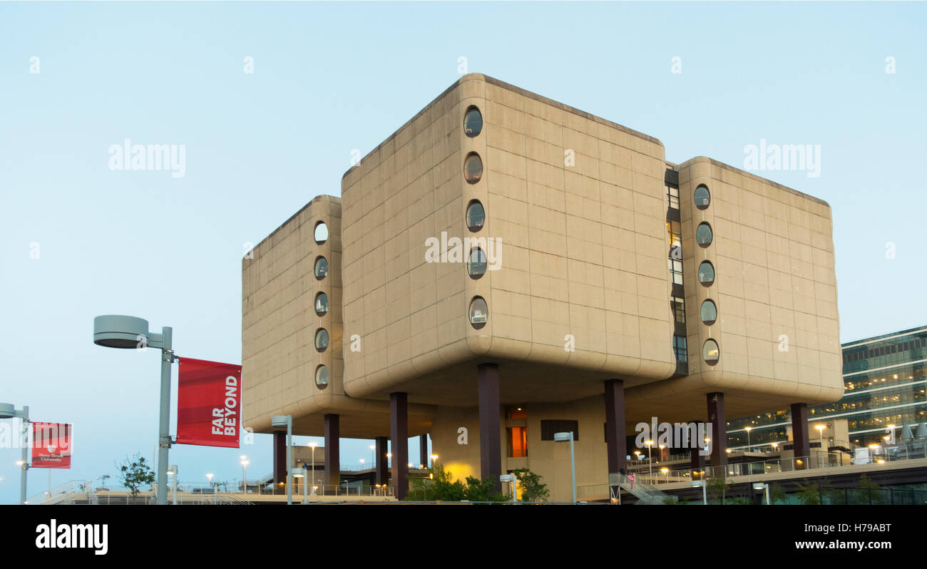 Health sciences building hi-res stock photography and images - Alamy