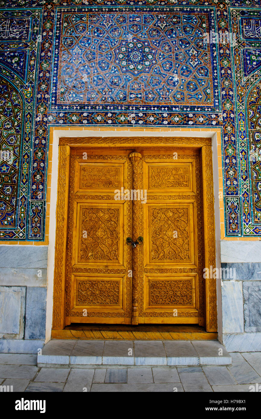 Madrasses of towers hi-res stock photography and images - Alamy