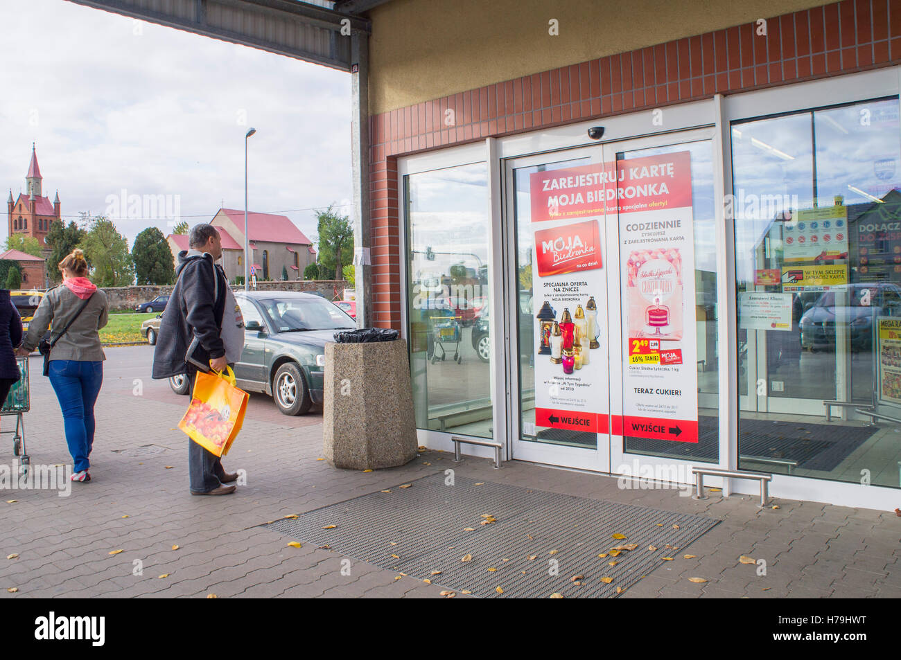 shopping, Biedronka supermarket Stock Photo - Alamy