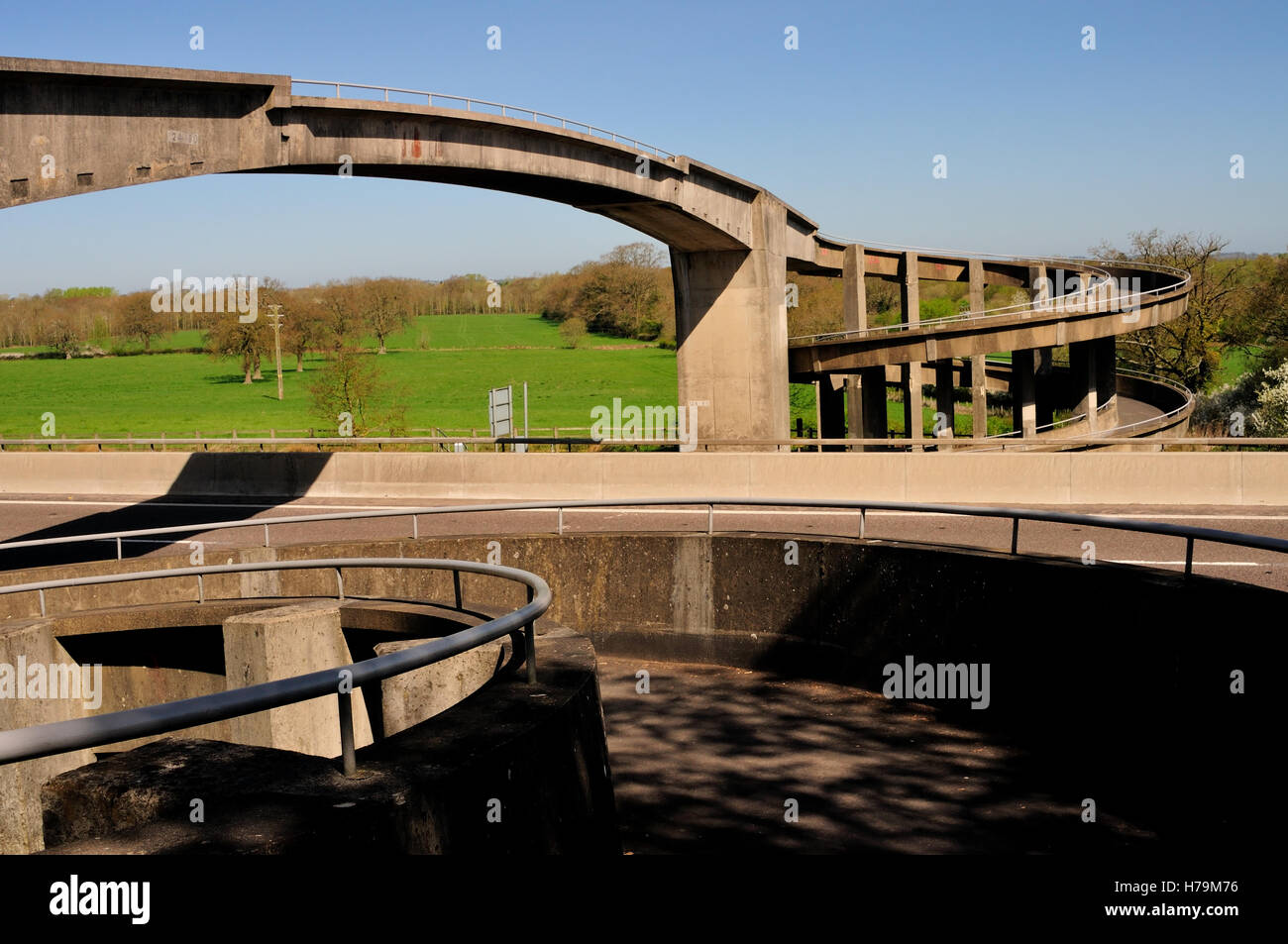 England uk m4 swindon hi-res stock photography and images - Alamy