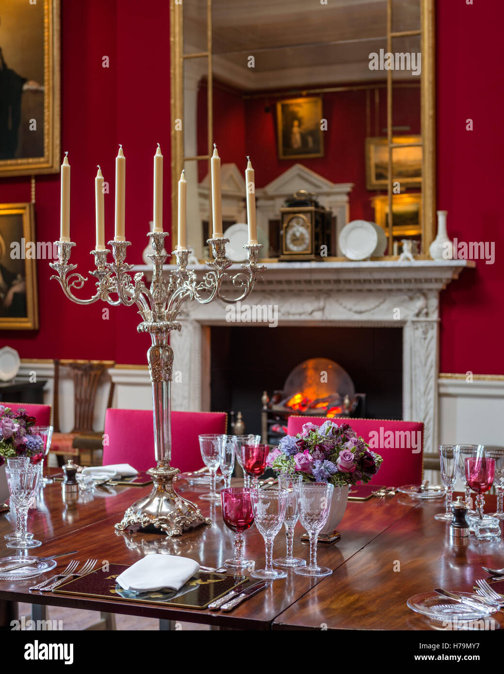 Palladian 18th century dumfries house hi-res stock photography and ...