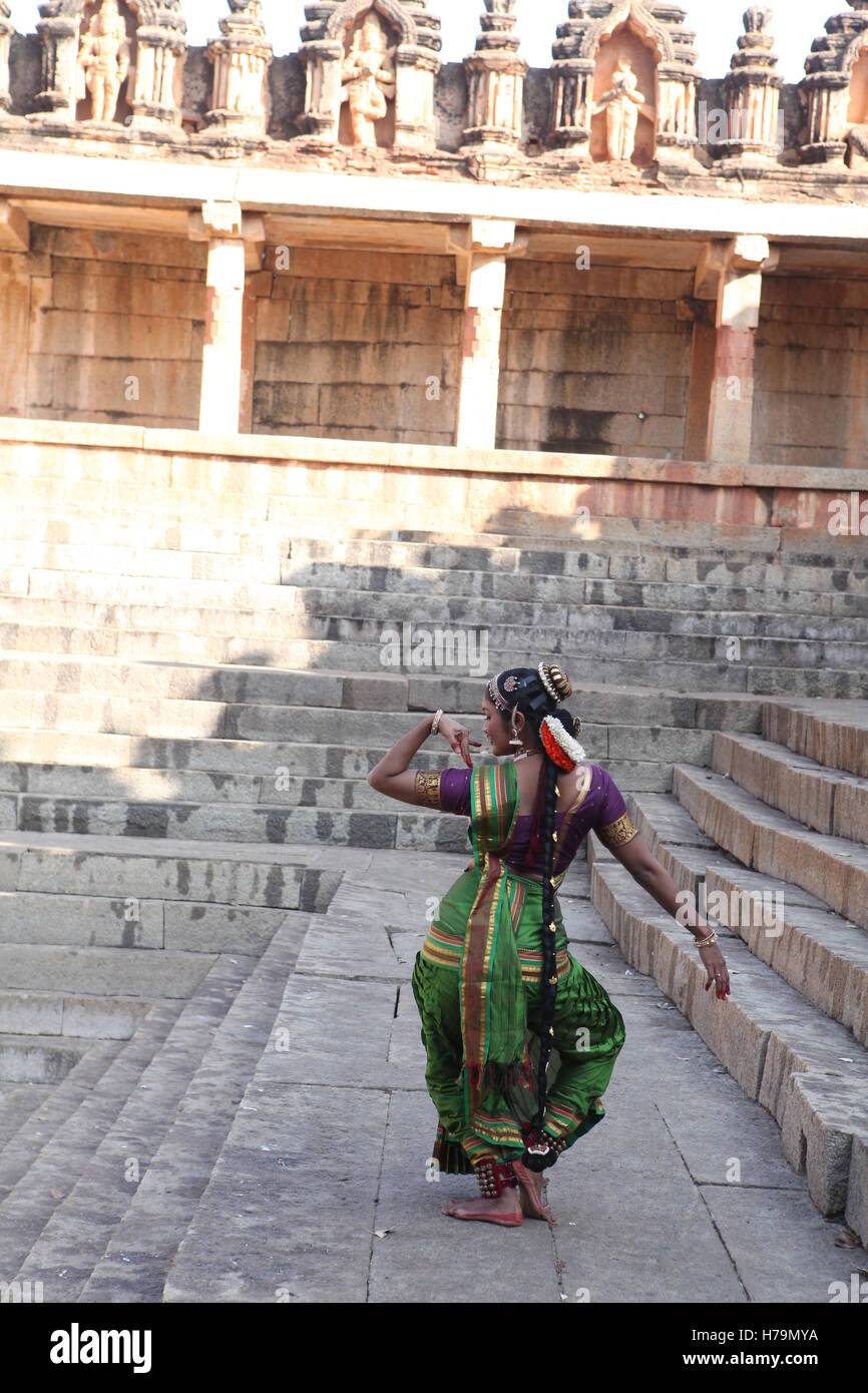 kuchipudi is one of the eight classical dance forms of india,from the ...