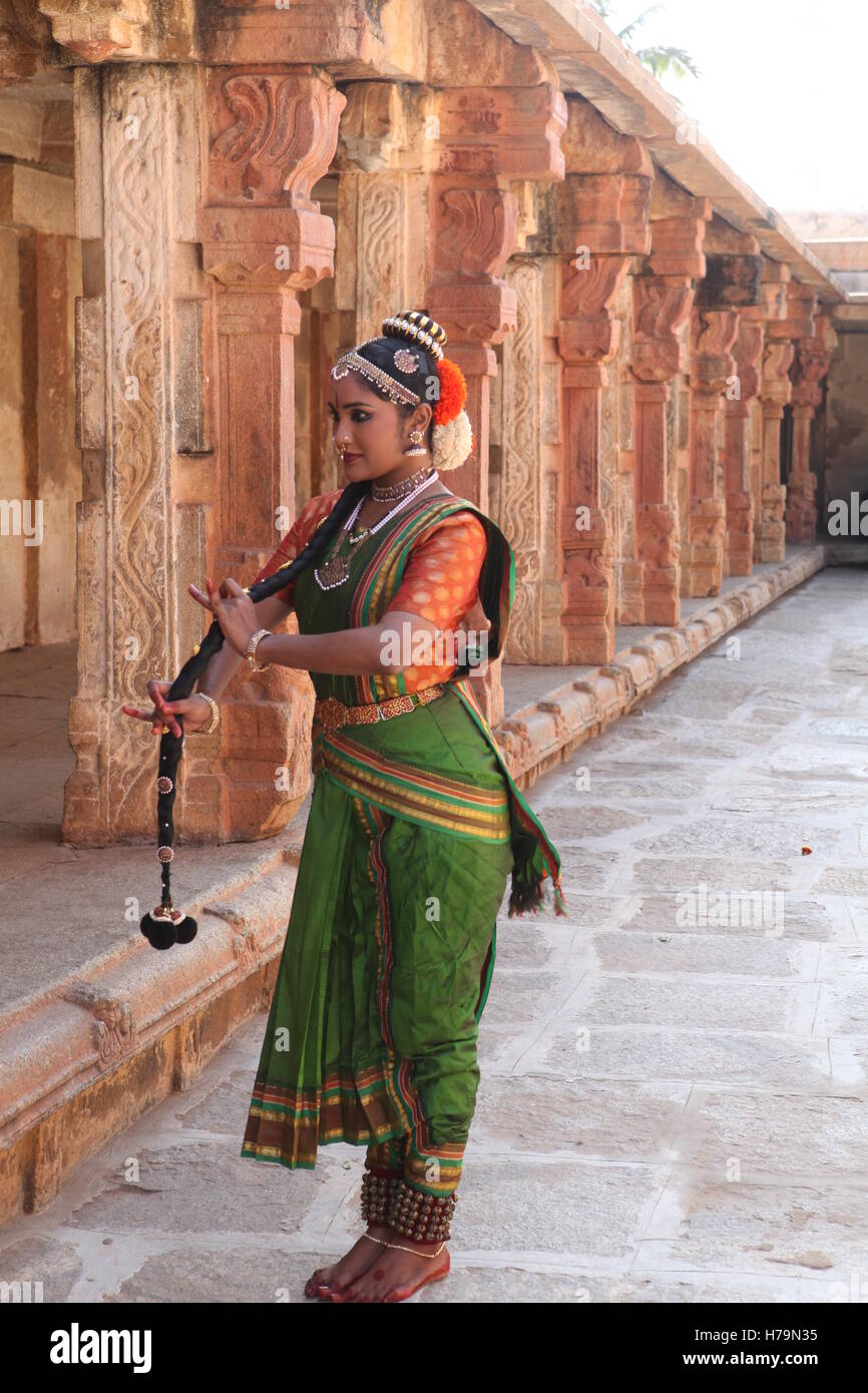 kuchipudi is one of the eight classical dance forms of india,from the ...