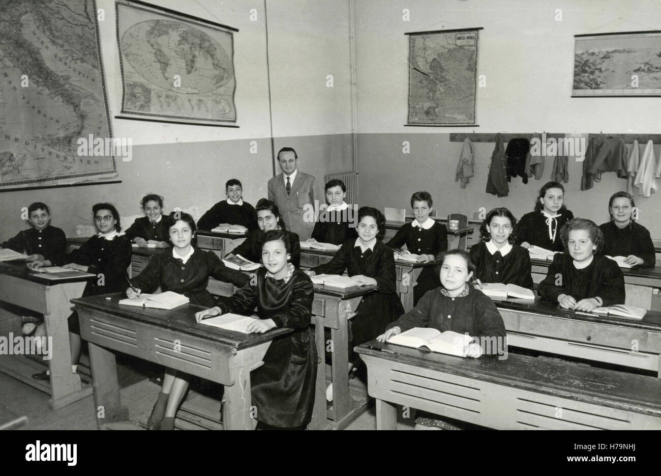 1950s school class hi-res stock photography and images - Alamy