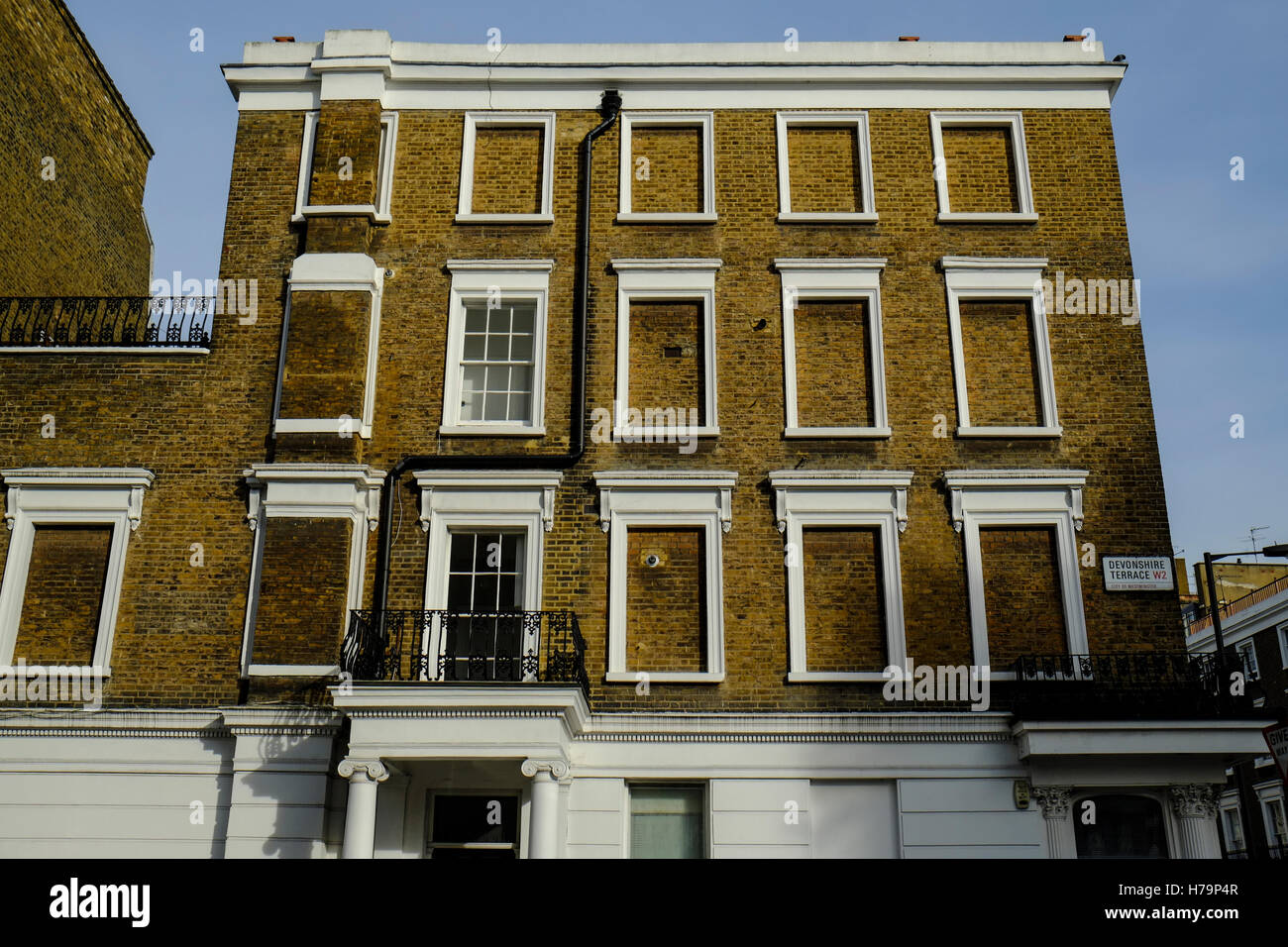 Window tax bricked up hi-res stock photography and images - Alamy