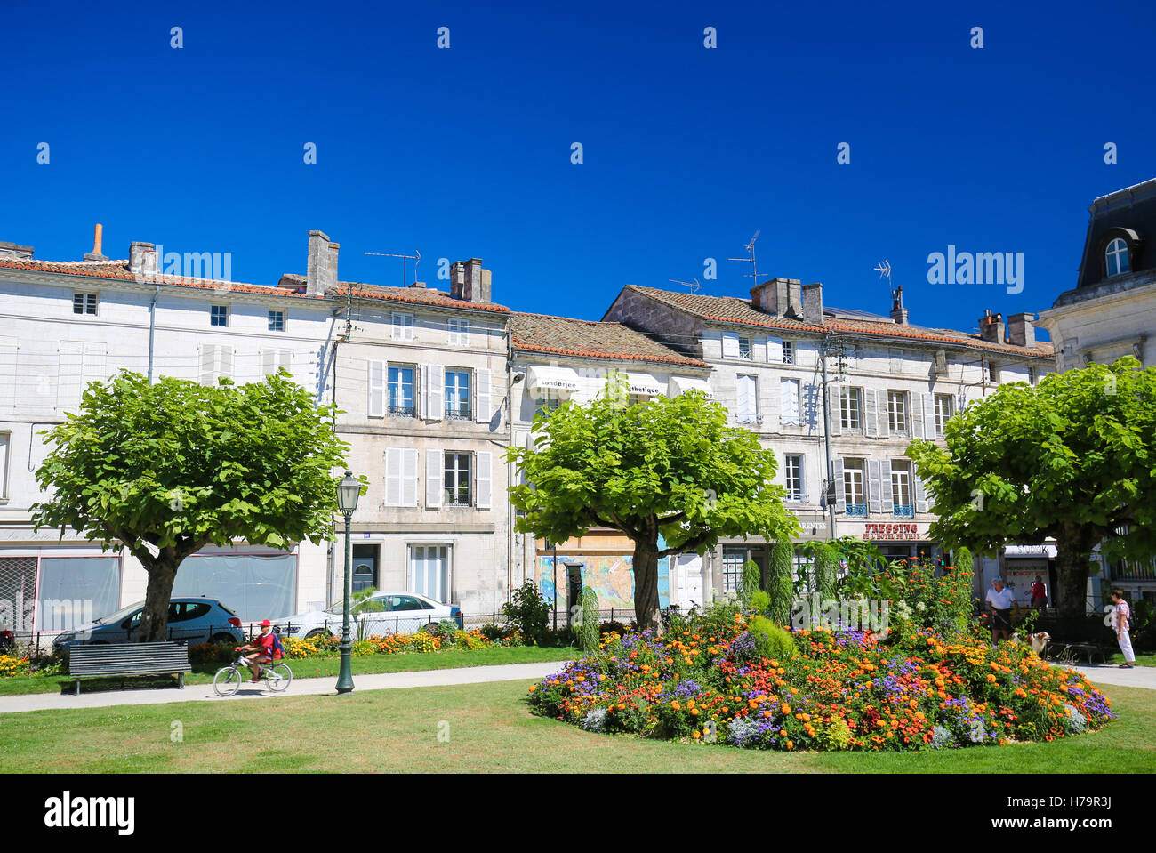 France poitou charentes charente angouleme hi-res stock photography and ...
