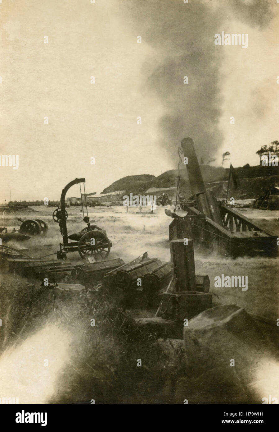 1920s shooting hi-res stock photography and images - Alamy