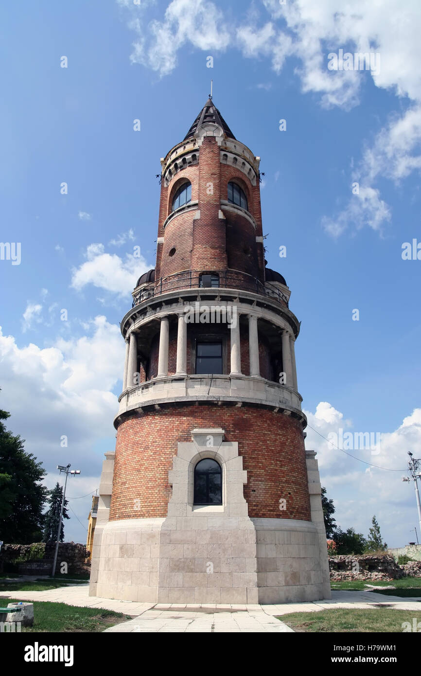 Vintage medieval castle hi-res stock photography and images - Alamy