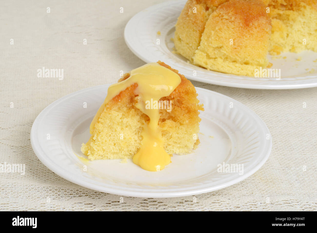 Treacle sponge pudding hi-res stock photography and images - Alamy