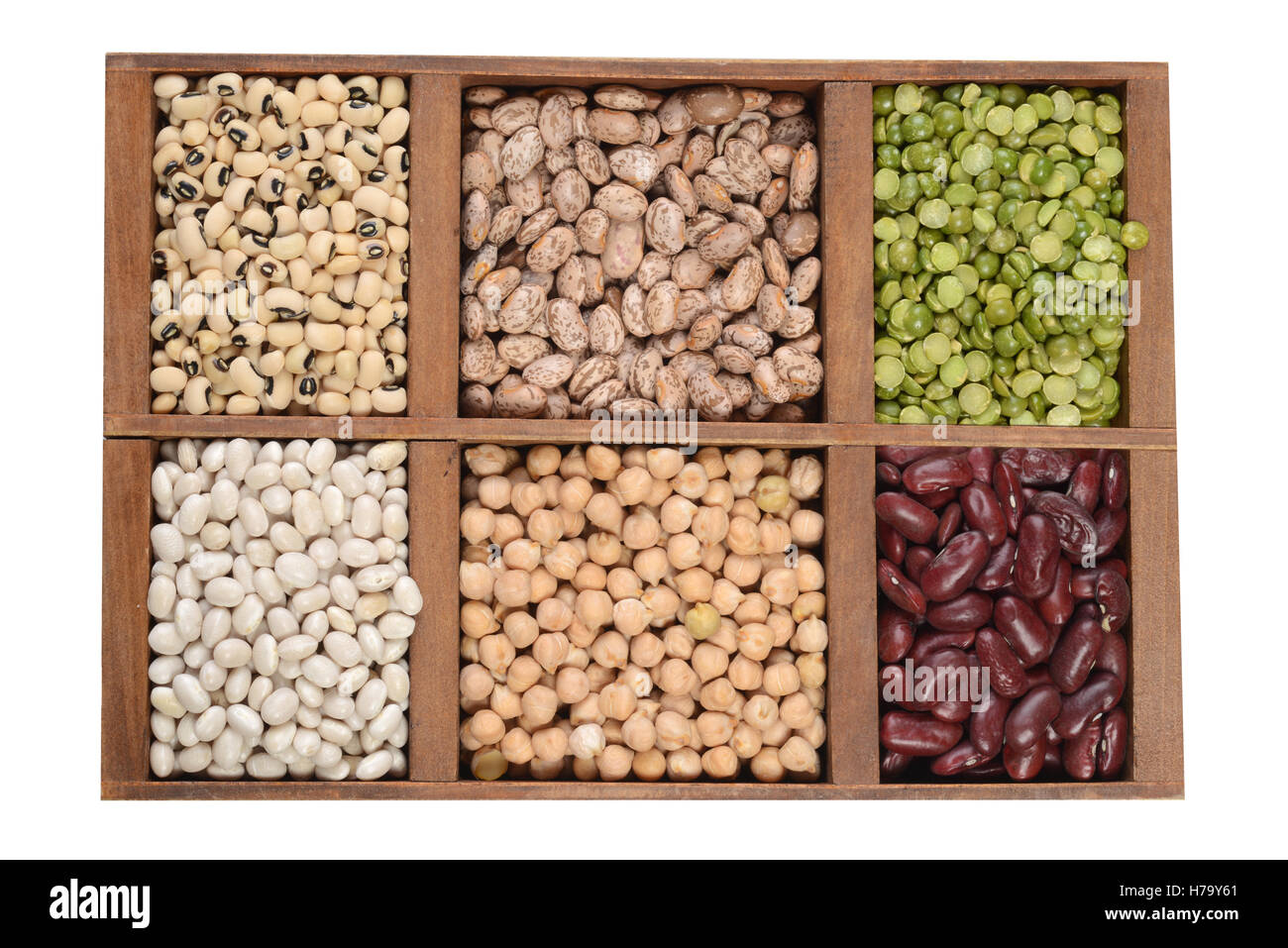 wood box of dried beans and peas Stock Photo - Alamy