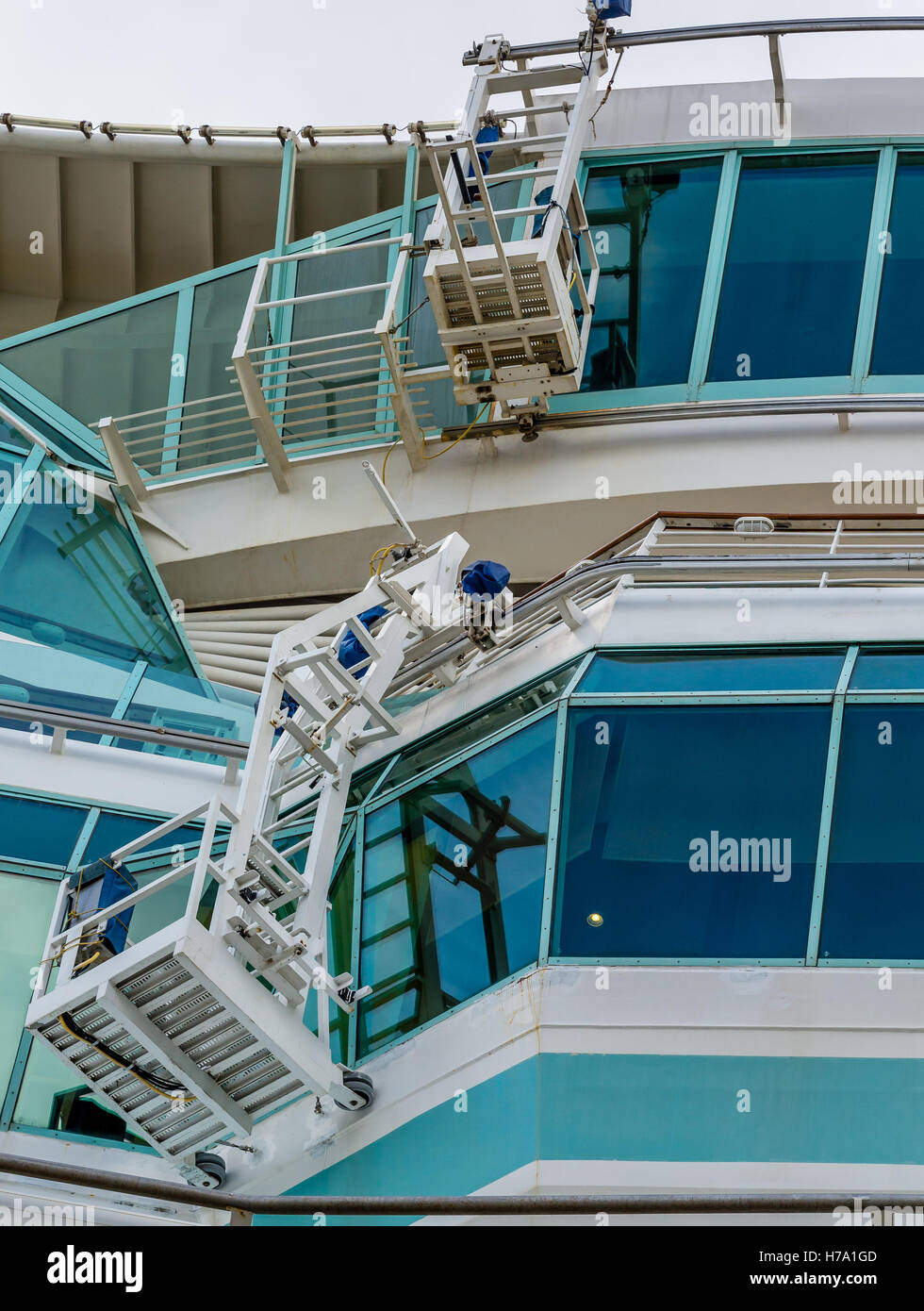 Window Washing Platform High Resolution Stock Photography and Images ...