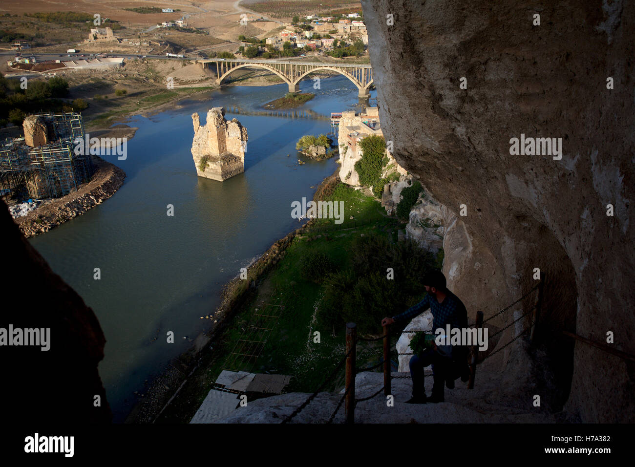 Hasankeyf, war for water in Kurdistan - 11/11/2014 - Turkey / Turkish ...