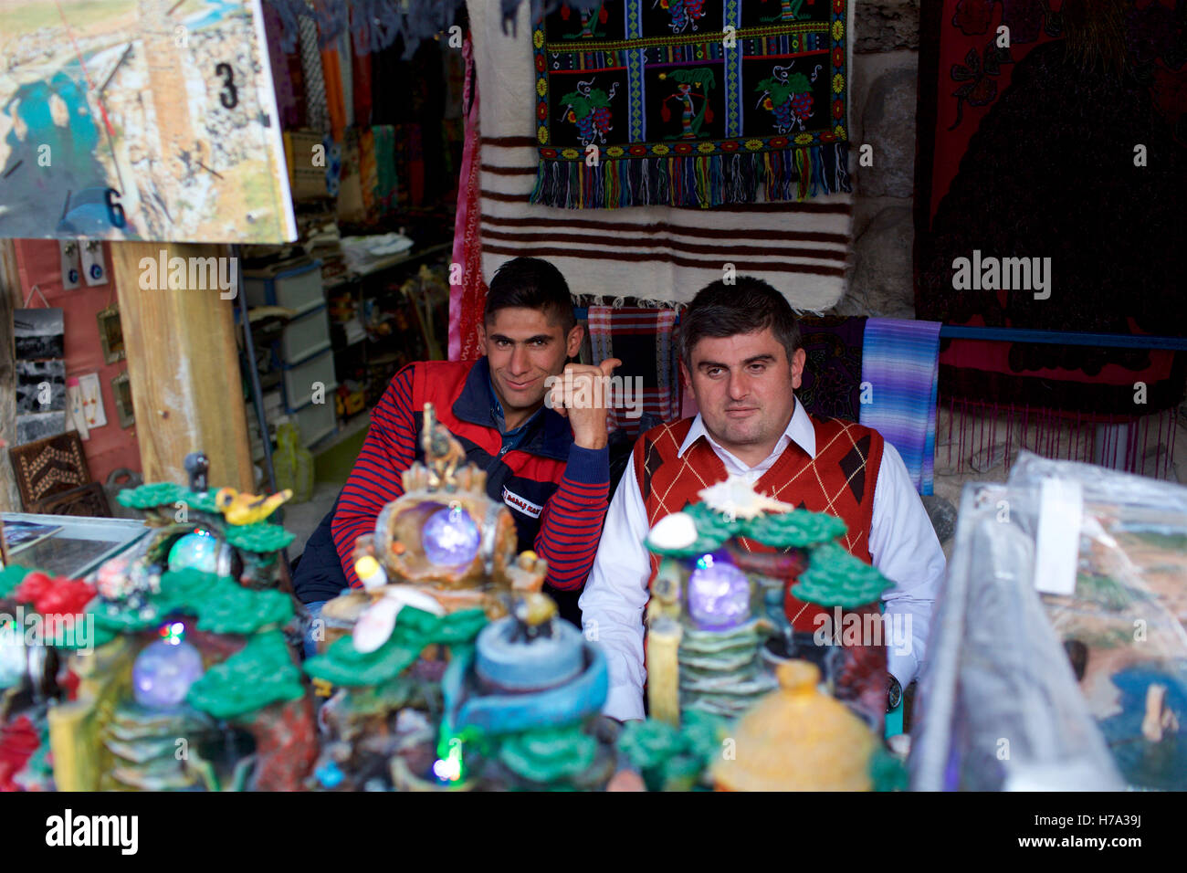 Hasankeyf citadel hi-res stock photography and images - Alamy