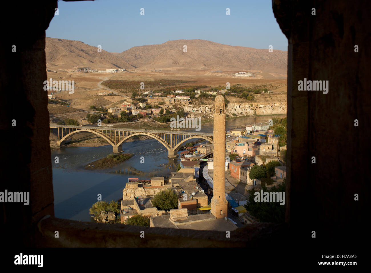 Hasankeyf, war for water in Kurdistan - 11/11/2014 - Turkey / Turkish ...