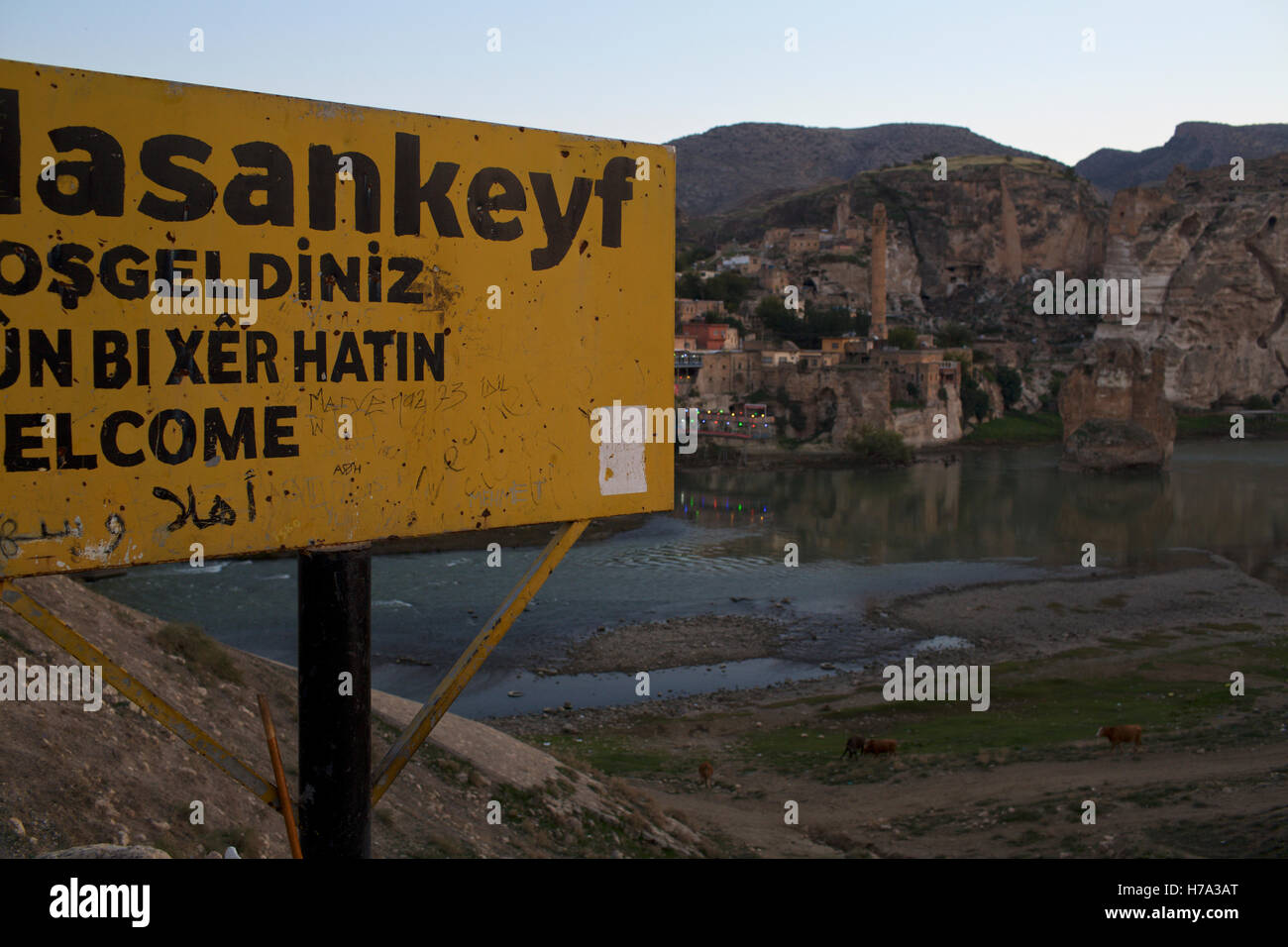 Hasankeyf, war for water in Kurdistan - 12/11/2014 - Turkey / Turkish ...