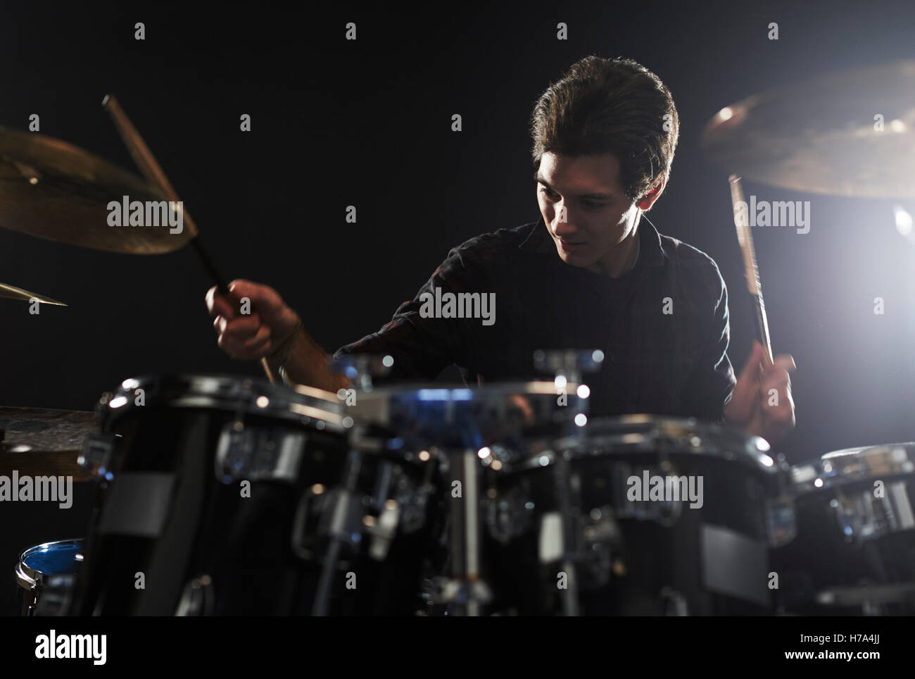 Drum drummer drumming hi-res stock photography and images - Alamy