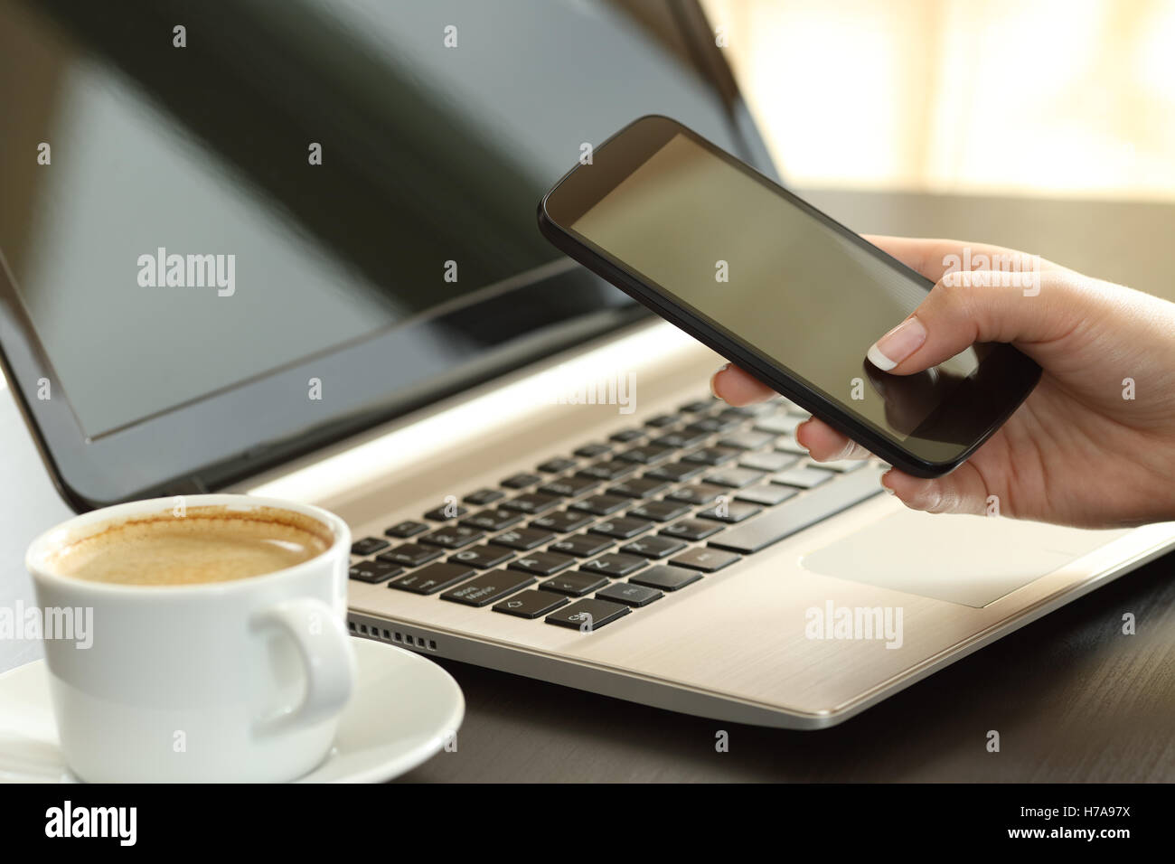 Downloading bar screen in laptop hi-res stock photography and images ...