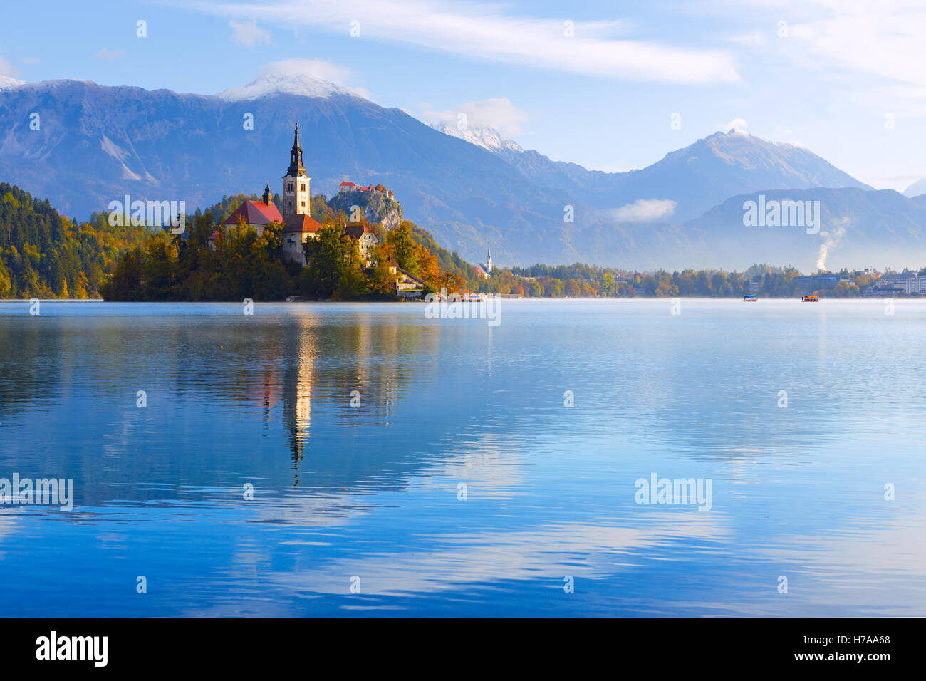 Bled with lake, island and mountains in background, Slovenia, Europe ...