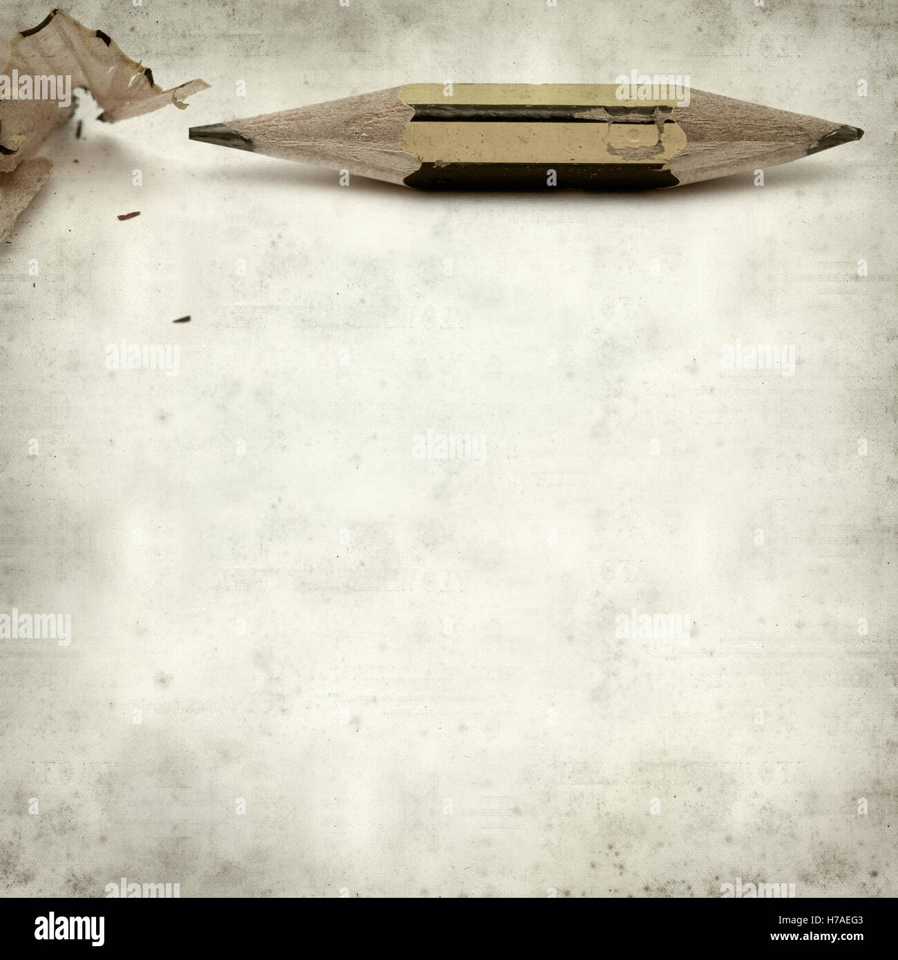 Short pencil hi-res stock photography and images - Alamy