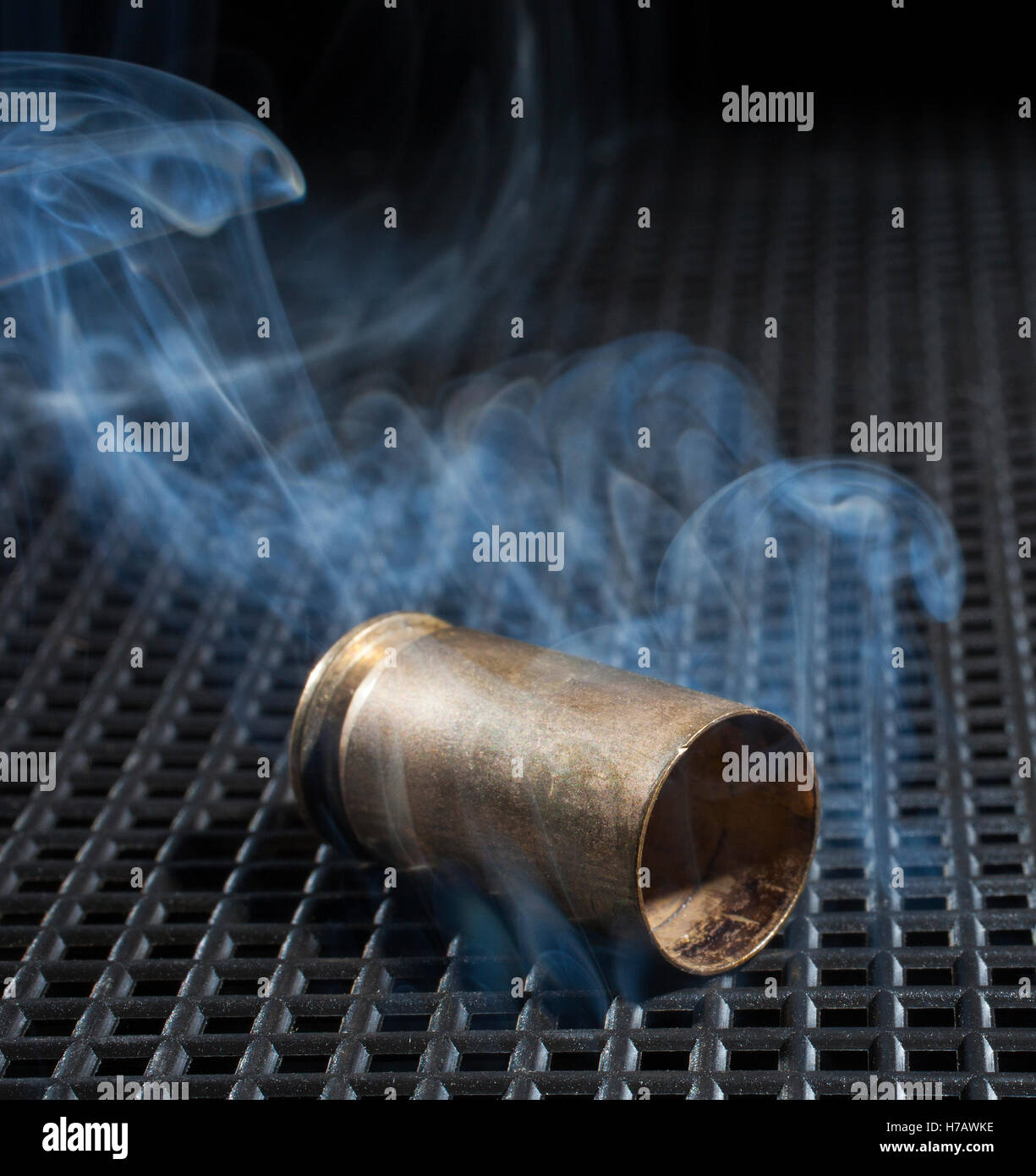 Empty shell casing hi-res stock photography and images - Alamy