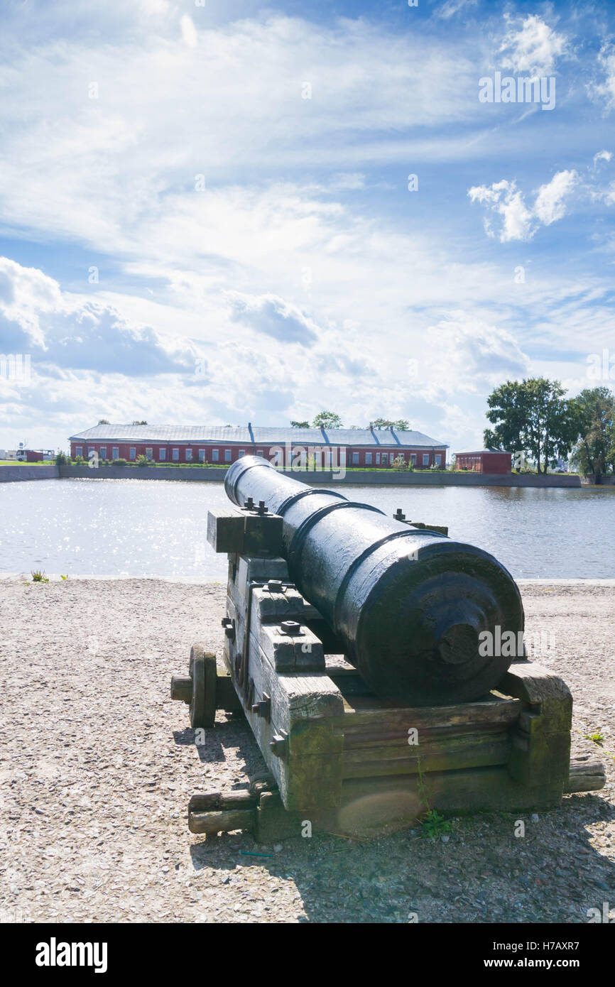 Gun weapons on the street in the summer Stock Photo - Alamy
