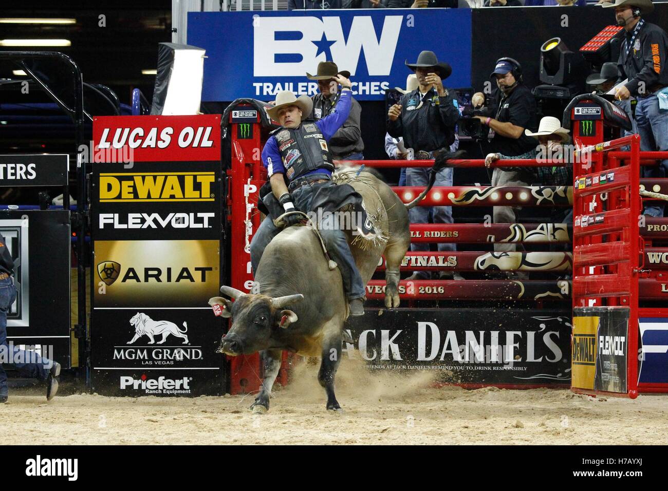 Las Vegas, NV, USA. 2nd Nov, 2016. Emilio Resende riding bull named ...