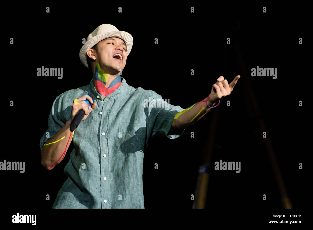 The German-Vietnamese singer and winner of the sixth season of Vietnam ...