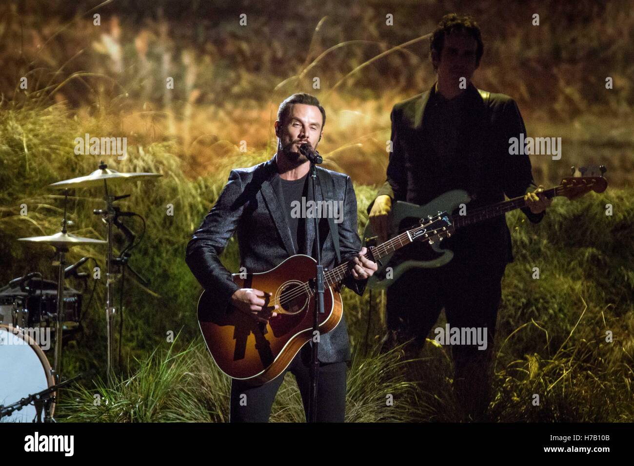 Nashville, Tennessee, USA. 2nd Nov, 2016. Jimi Westbrook from Little ...