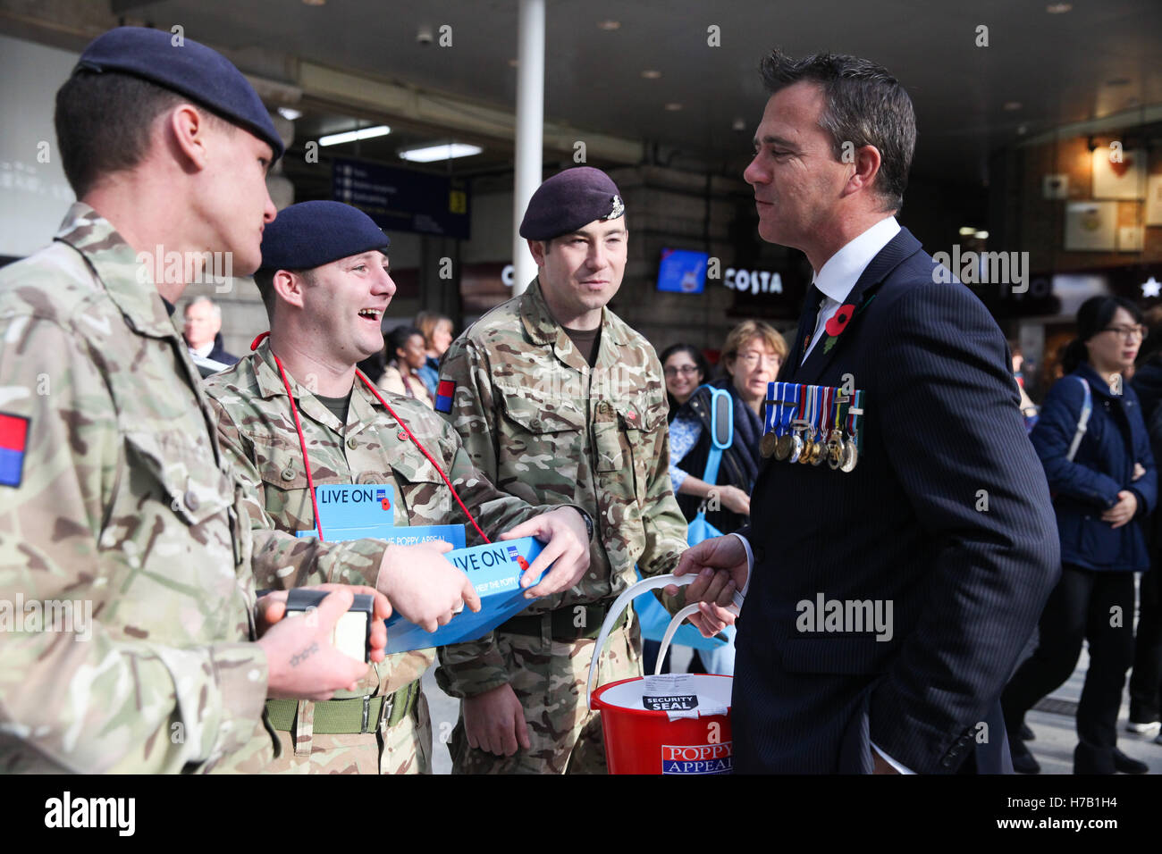 Mark lancaster hi-res stock photography and images - Alamy