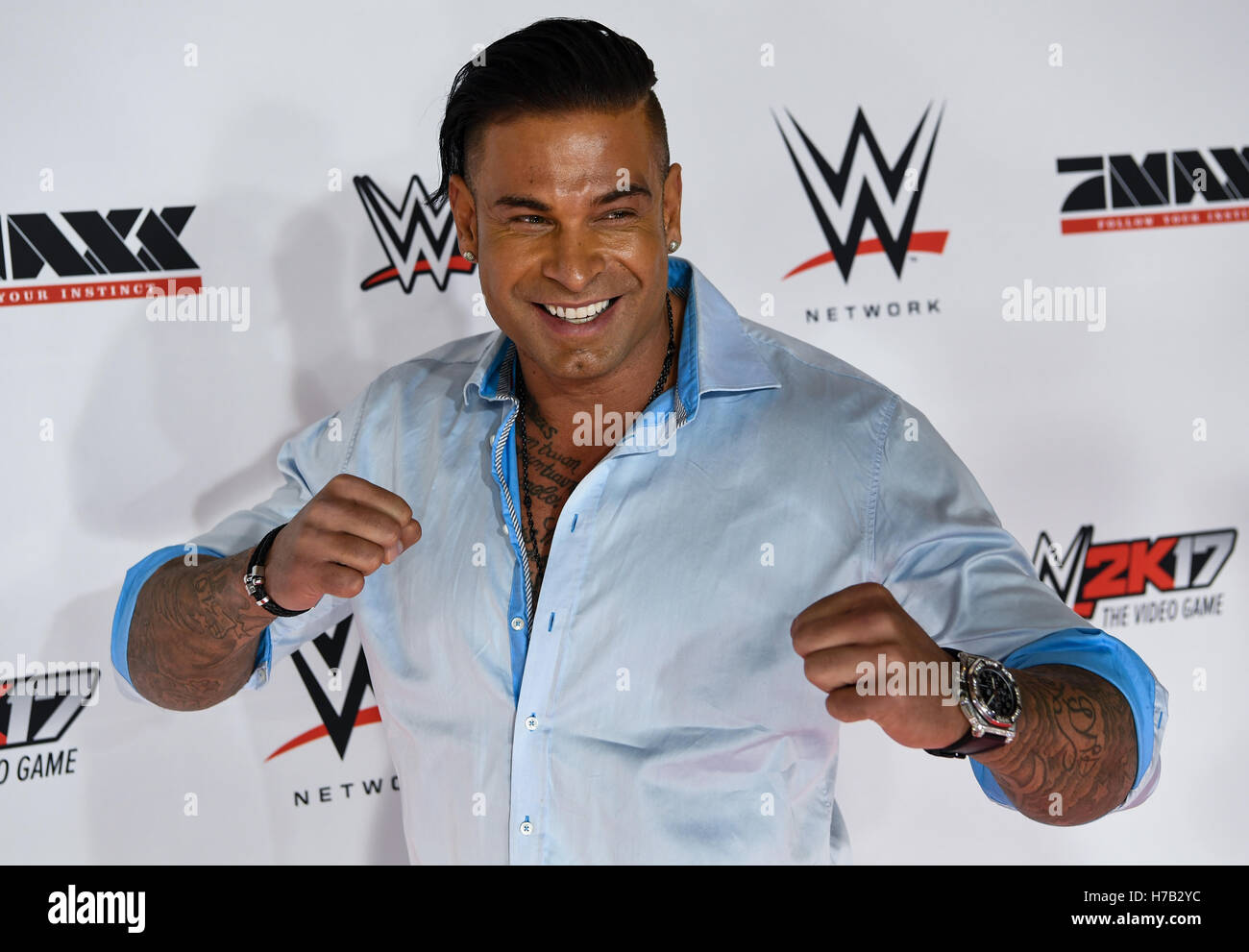 Debuting hi-res stock photography and images - Alamy