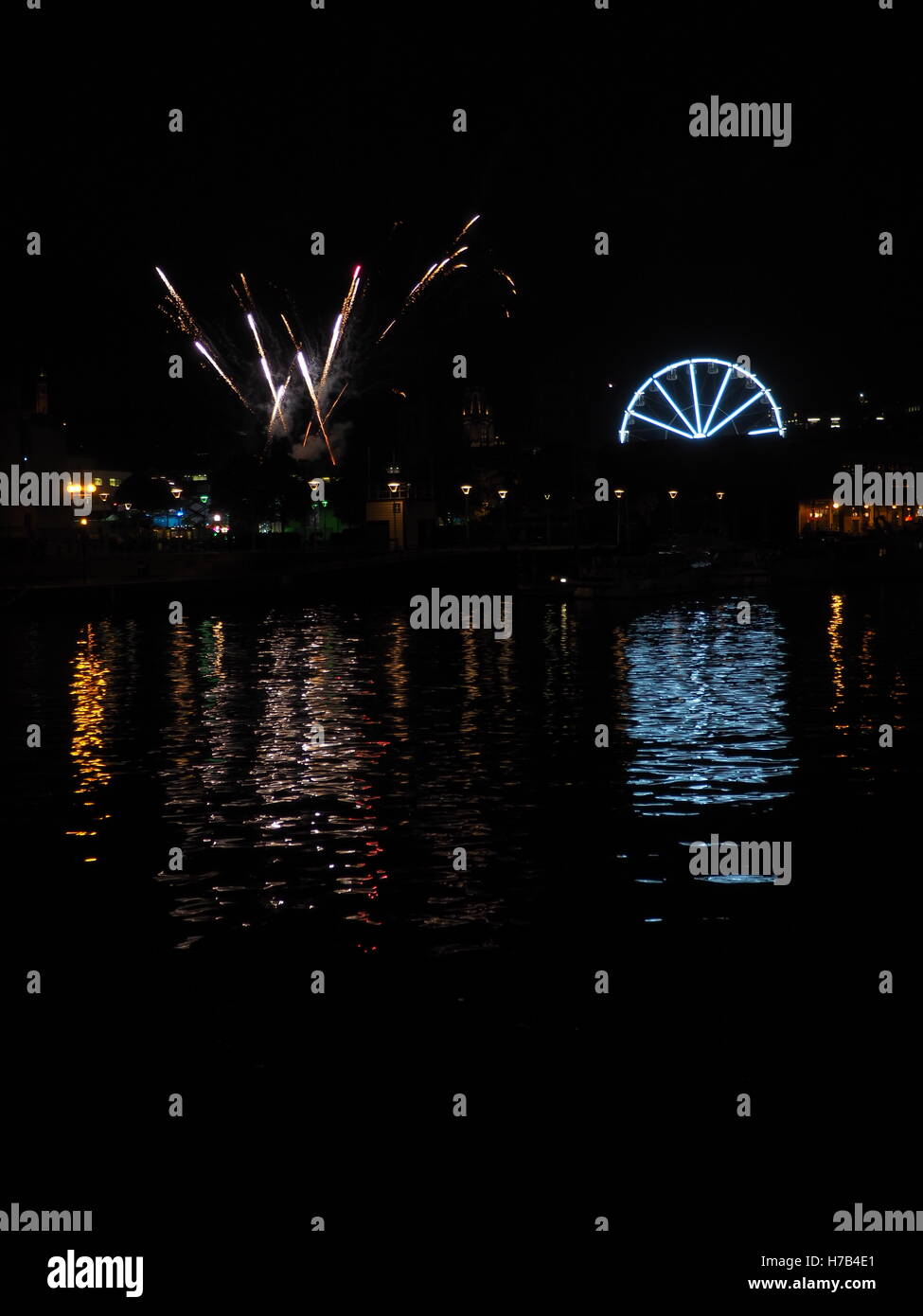 Millenium Square, Bristol, UK. 3rd Nov, 2016. Fireworks seen from ...