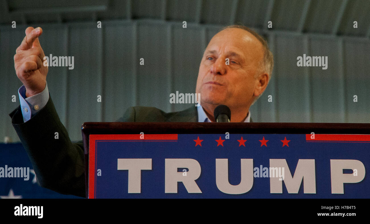 Prole Iowa, USA, 3rd November, 2016 Congressman Steve King (R-IA ...