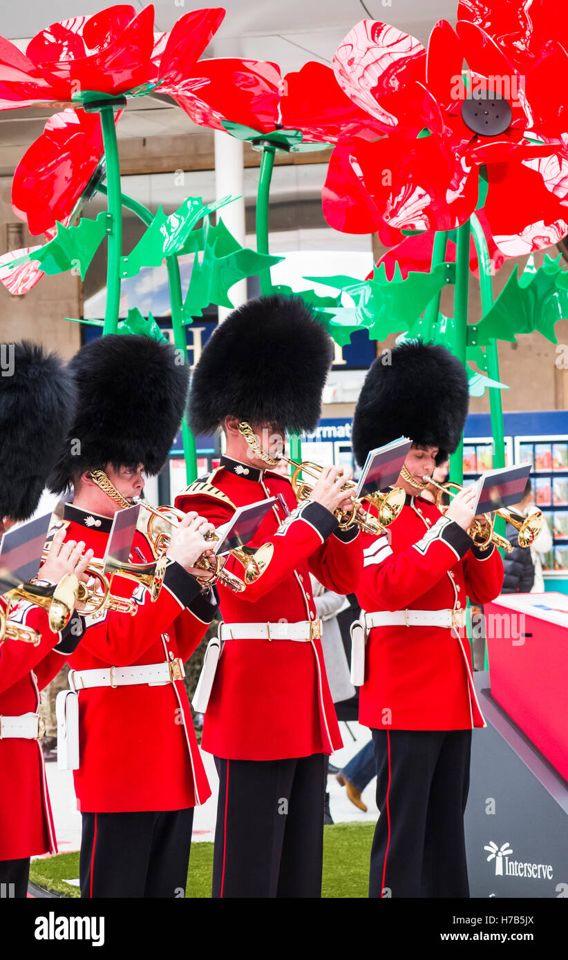 Waterloo Station, London, UK. 3rd November, 2016. The band of the ...