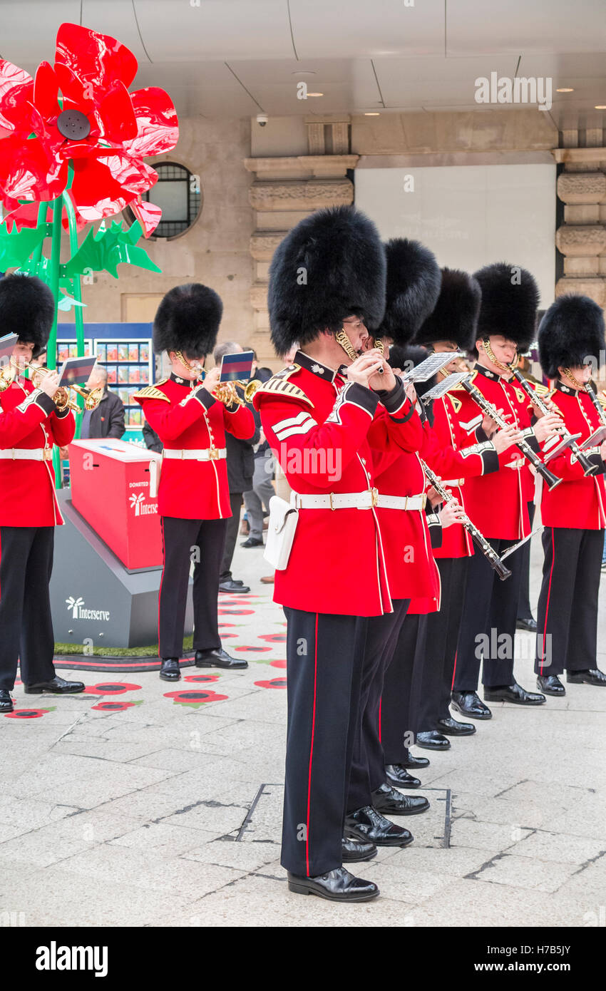 Waterloo Station, London, UK. 3rd November, 2016. The band of the ...