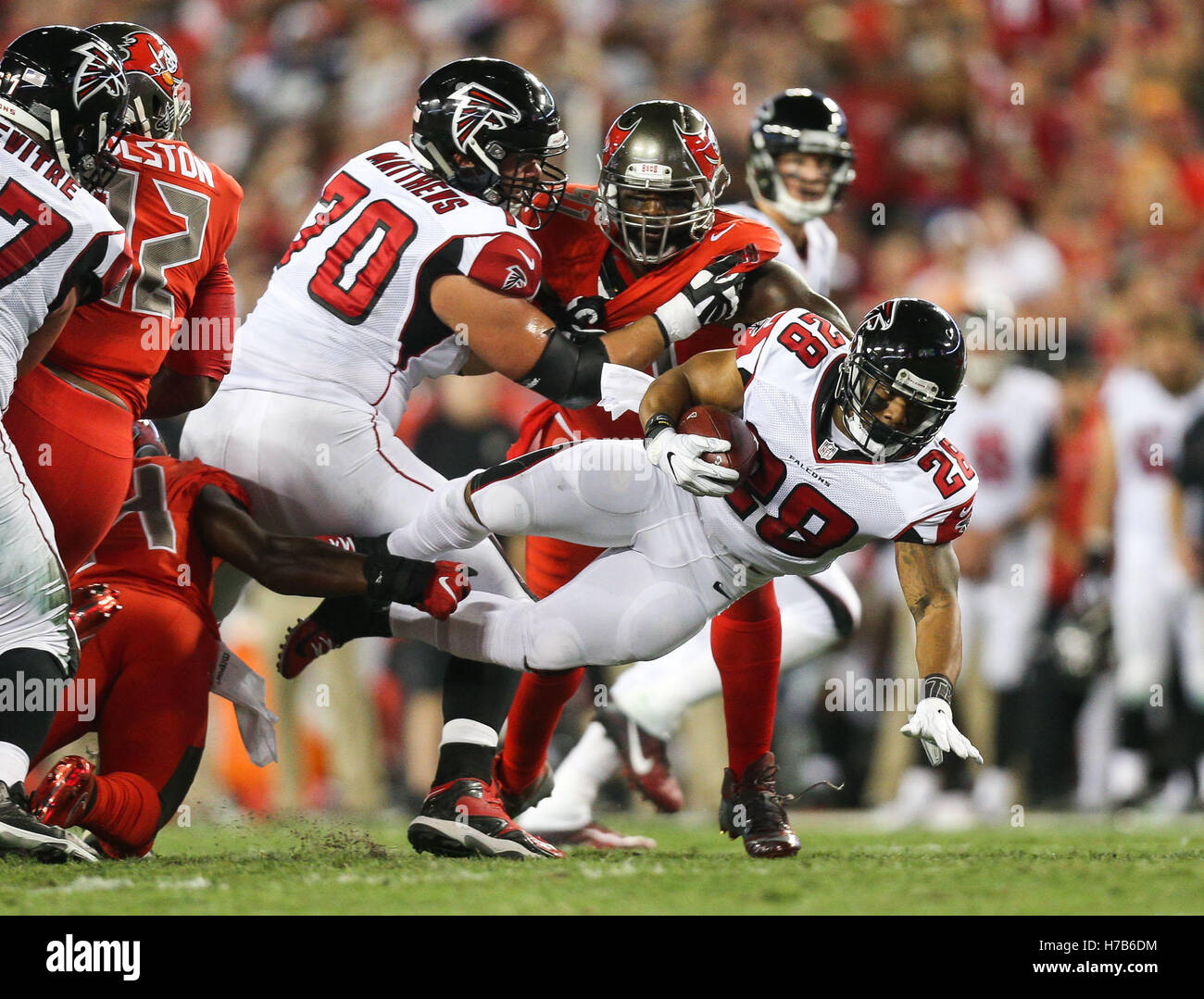 Florida, USA. 3rd Nov, 2016. LOREN ELLIOTT | Times .Atlanta Falcons ...