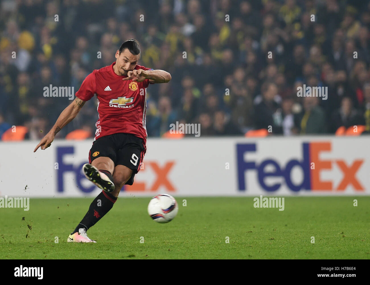 Istanbul, Turkey. 3rd Nov, 2016. Manchester United player Zlatan ...