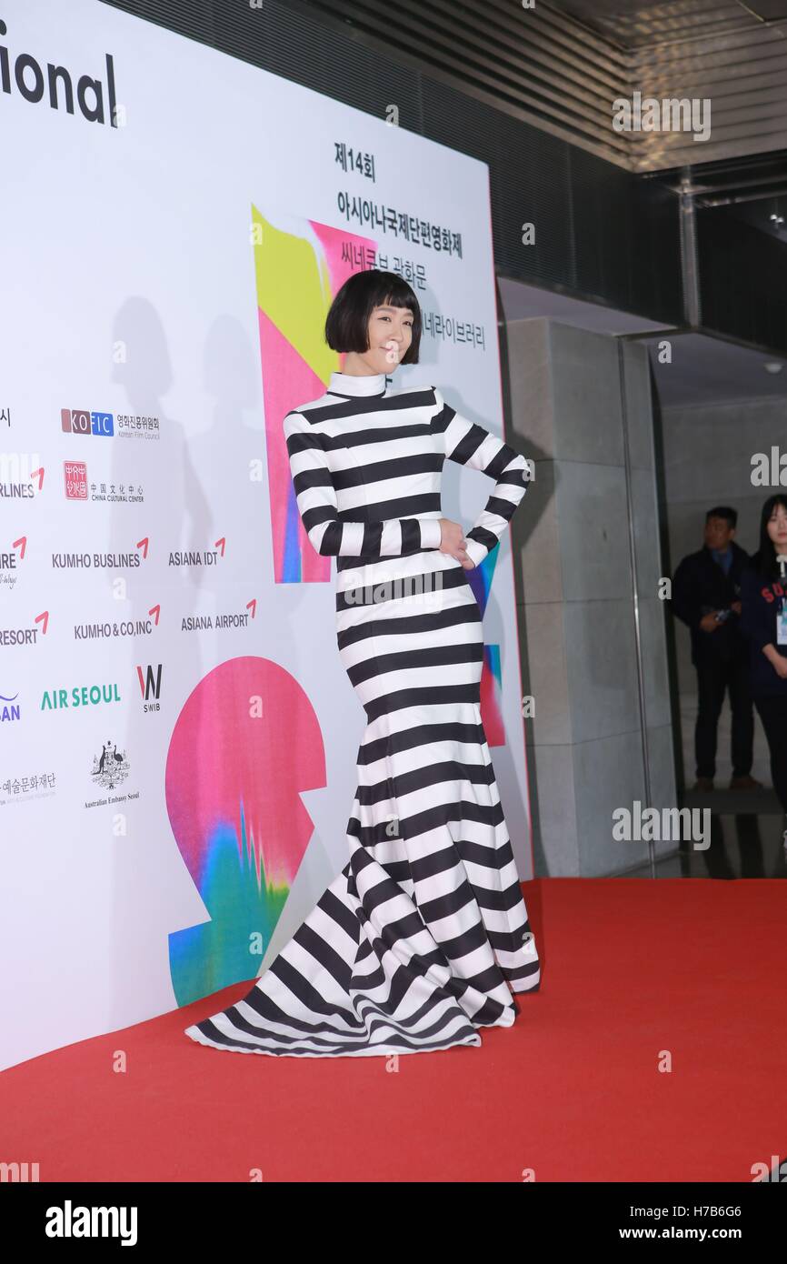 Seoul, Korea. 03rd Nov, 2016. Kim So Hyun, Ye ryeon Cha, Ji tae Yu and ...