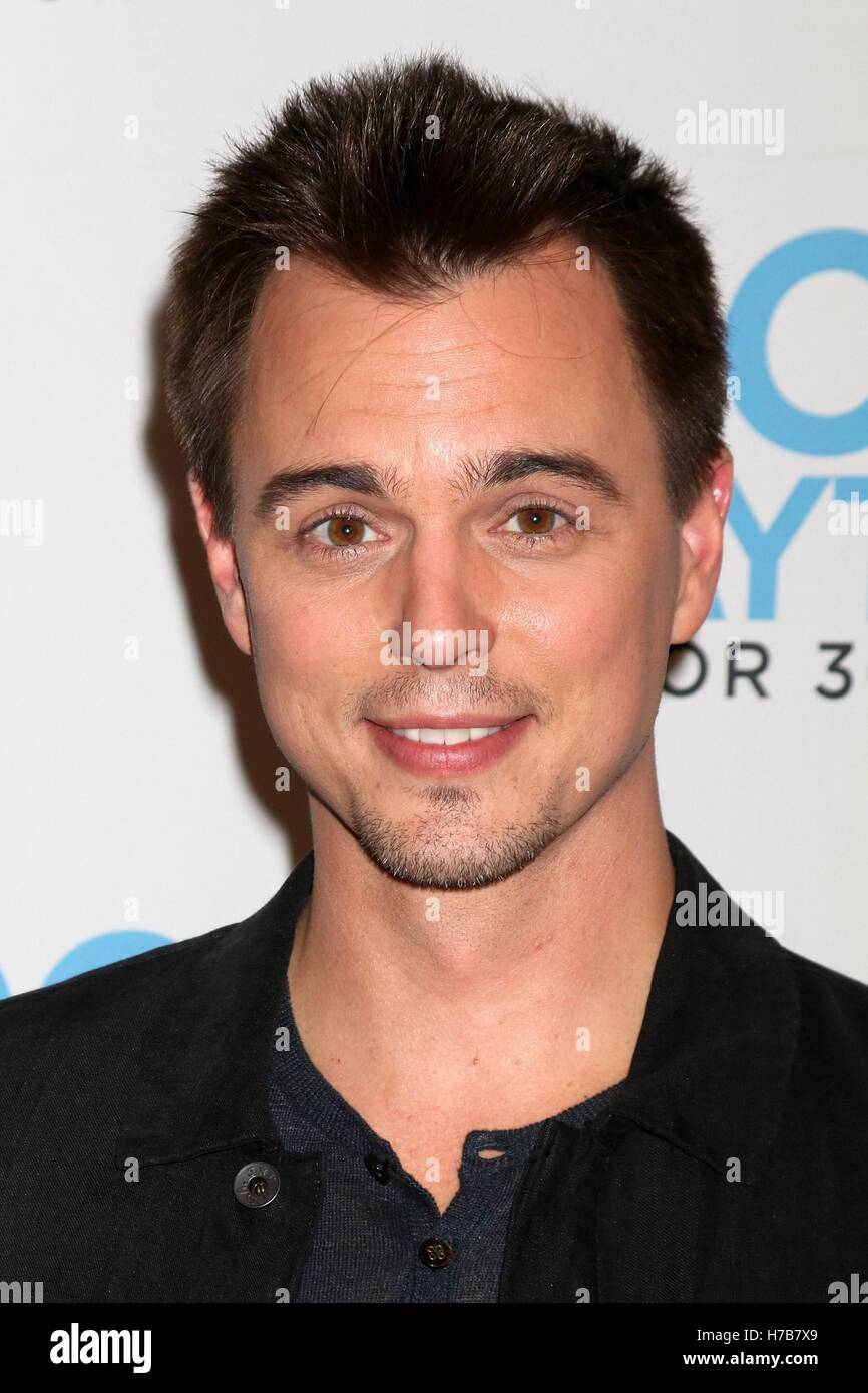 Los Angeles, CA, USA. 3rd Nov, 2016. Darin Brooks in attendance for THE ...