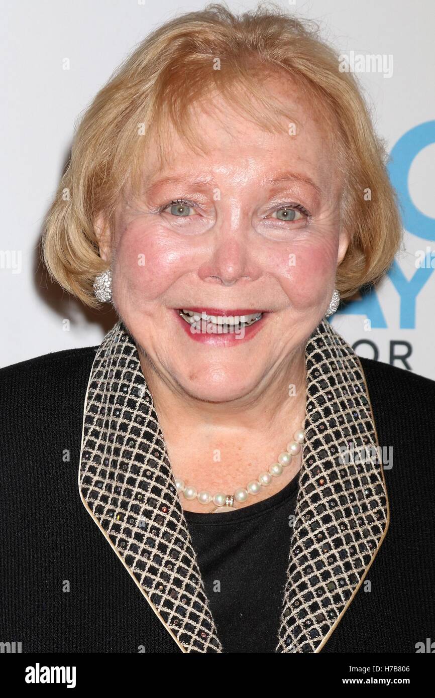 Los Angeles, CA, USA. 3rd Nov, 2016. Lee Bell in attendance for THE ...