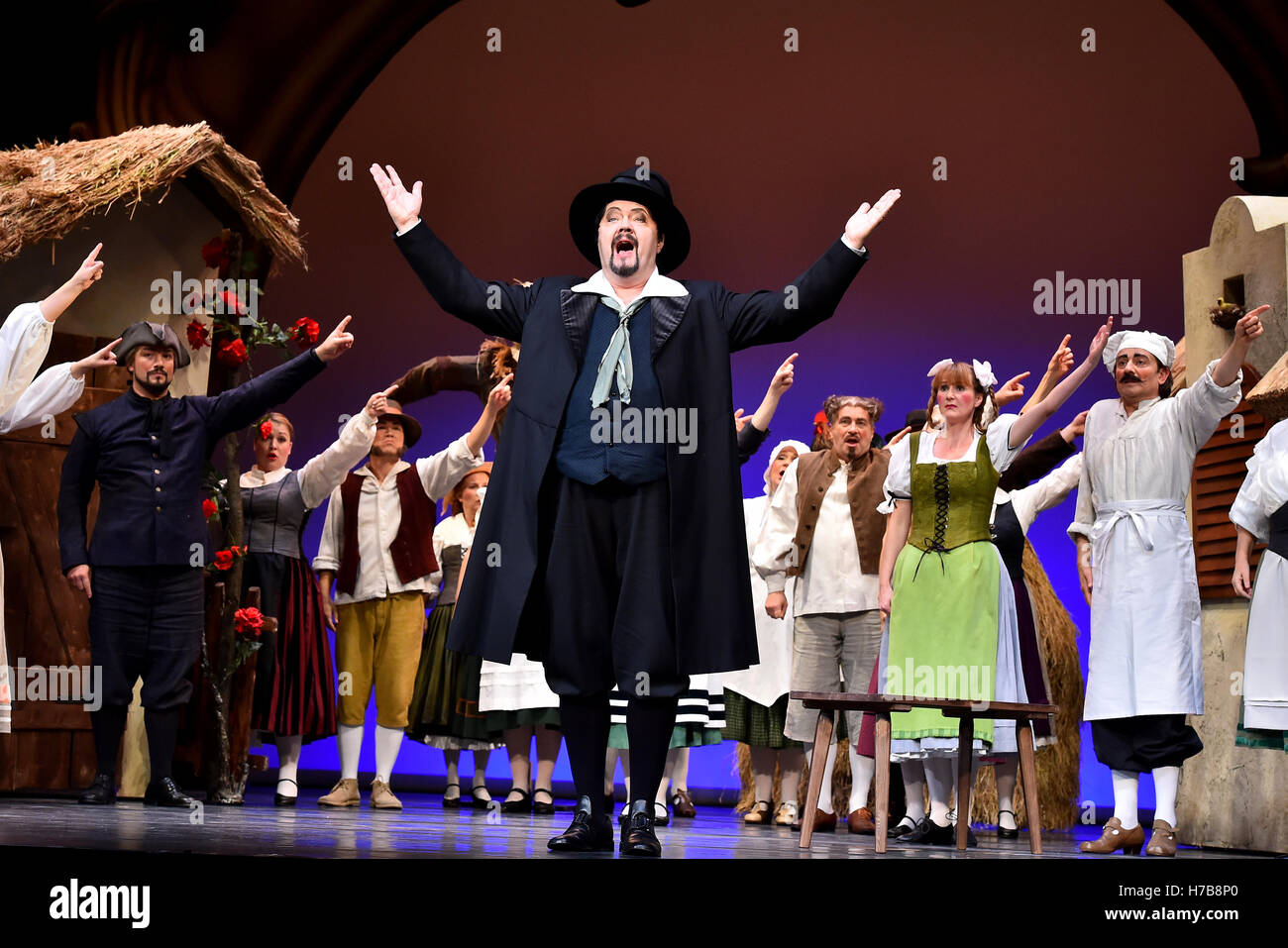 Blaubart hi-res stock photography and images - Alamy